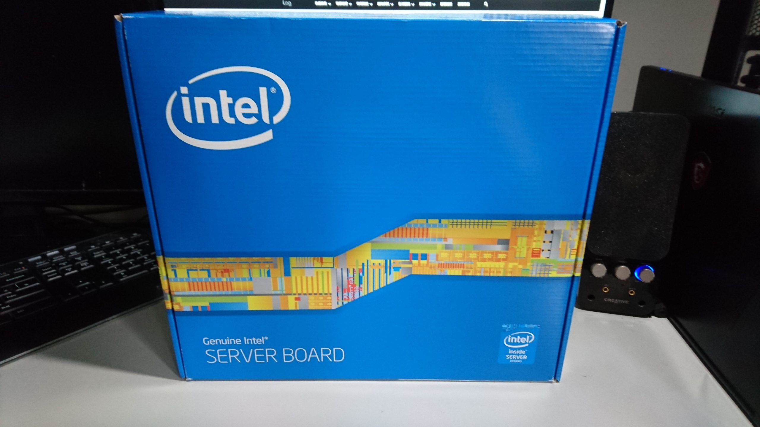 Intel 伺服器主機板 S2600CWTSR 開箱 | iLog